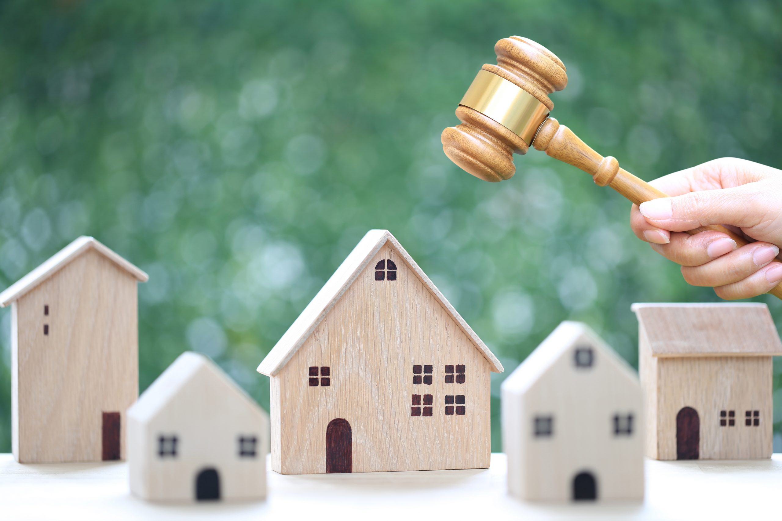 8 Tips for Purchasing a Property at Auction - Hatchers Solicitors
